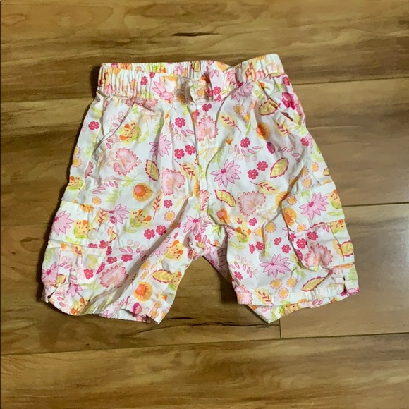 GAP | Bottoms | Light Flower Cargo Pants | Poshmark